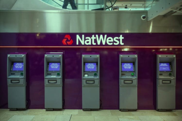 NatWest Resolves ATM Glitch: Customer Panic Subsides - Fintechs.fi