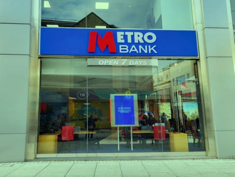 Metro Bank’s Latest Troubles in 2023: A Deep Dive - Fintechs.fi