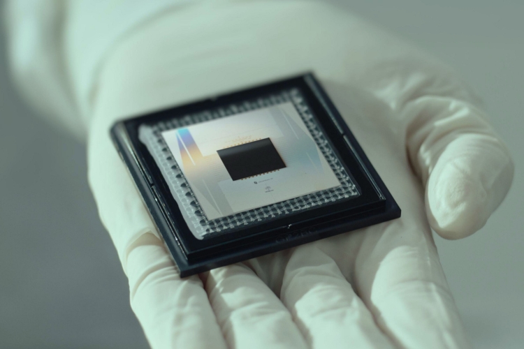 Google’s New Willow Chip: A Leap Toward Reliable Quantum Computers ...